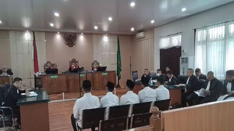 Mantan Pimpinan BNI KCP Bangkinang dan Empat Pegawai Disidang atas ...